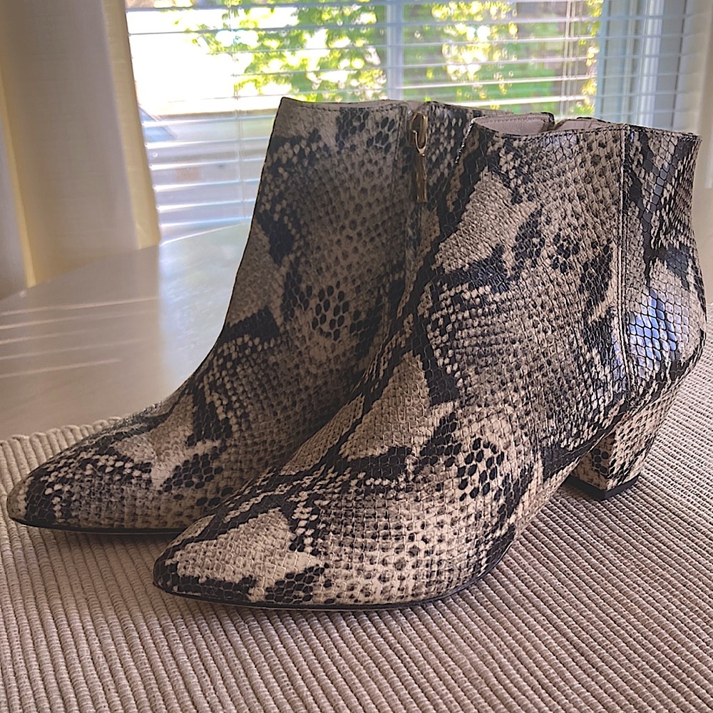 J Mclaughlin Tessie Light Lizard Print Leather Bootie… - Gem